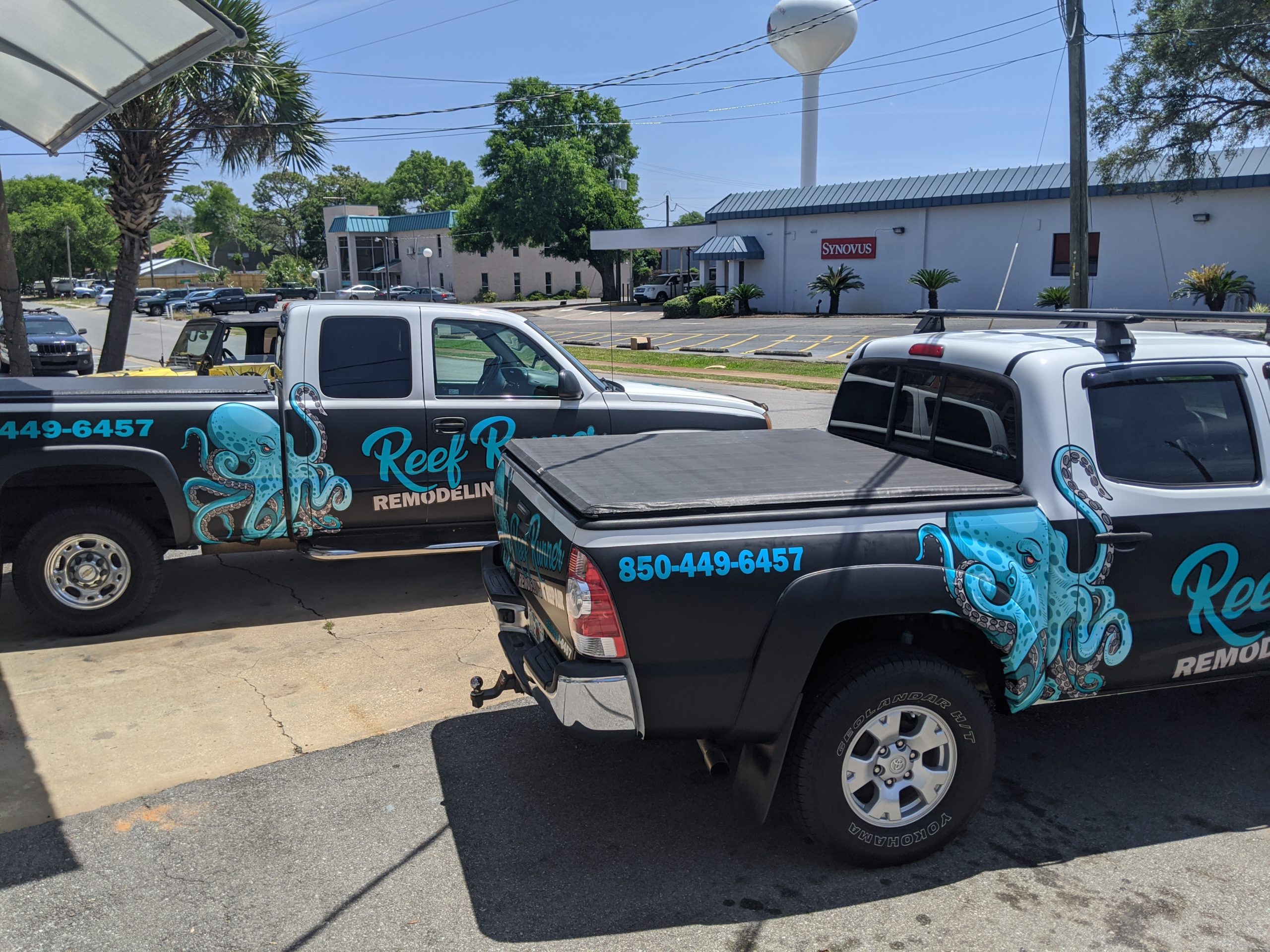 Truck with Custom Lettering, Graphics and Wrap | Fried Color